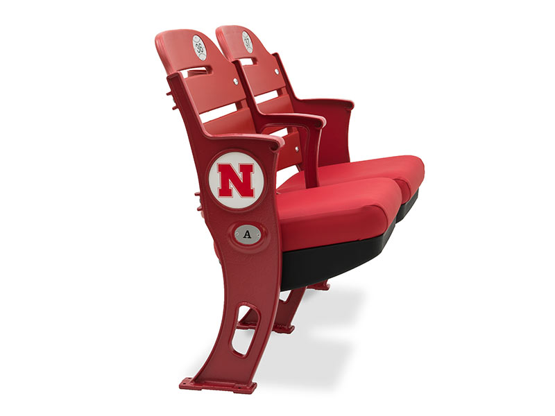 Model 507.12.202.202 American Stadium chair manufactured by Irwin ...