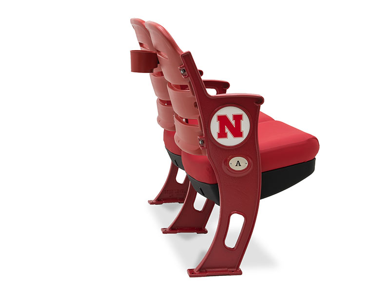 Model 507.12.202.202 American Stadium chair manufactured by Irwin ...