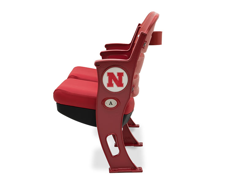 Model 507.12.202.202 American Stadium chair manufactured by Irwin ...