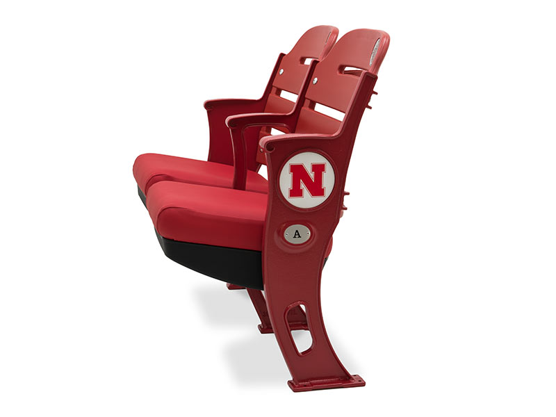 Model 507.12.202.202 American Stadium chair manufactured by Irwin ...
