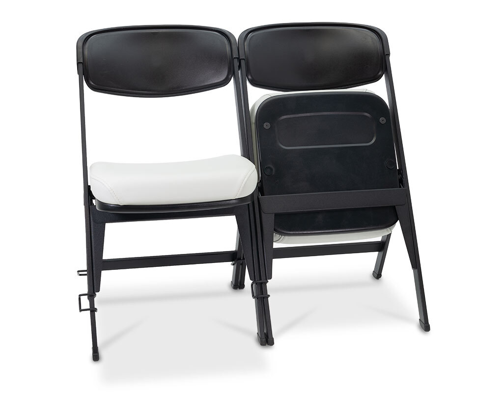 Gathr Now portable folding chair with quick-secure ganging